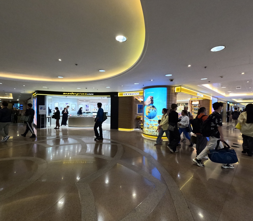 Shop at the Largest Mall in Hong Kong - HARBOUR CITY - The Kapampangan ...