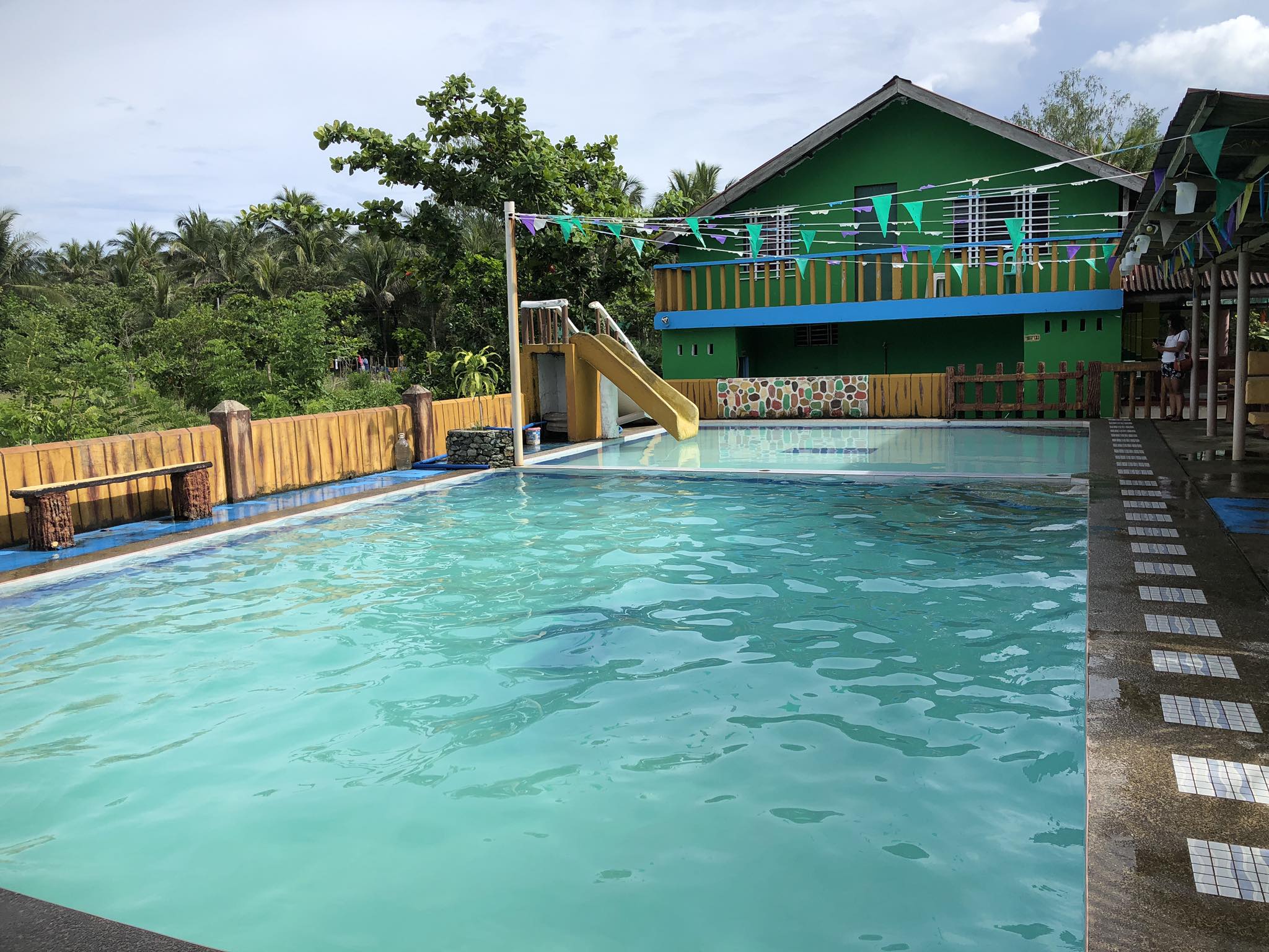 MARTHE LANCE (MRJ) BEACH RESORT: Oceanfront paradise in General Nakar ...