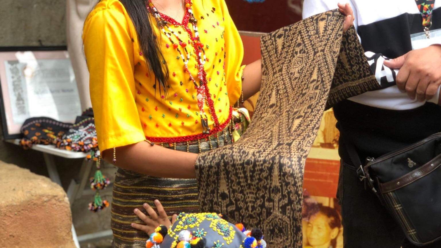 SALINTA MONON: Awarded Bagobo Weaver Who Saved The Inabal Weaving ...