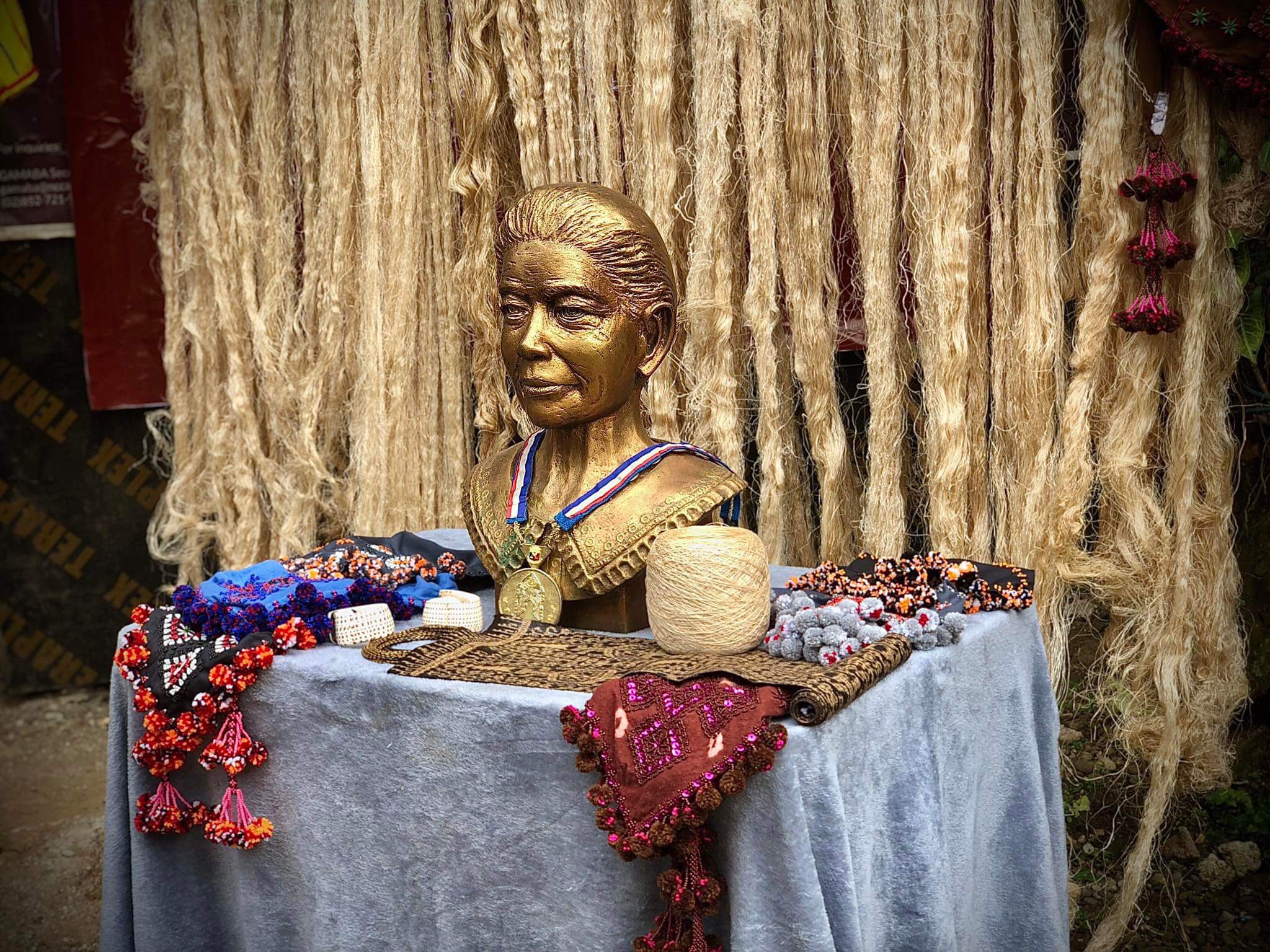 SALINTA MONON: Awarded Bagobo Weaver Who Saved The Inabal Weaving Heritage – The Kapampangan ...