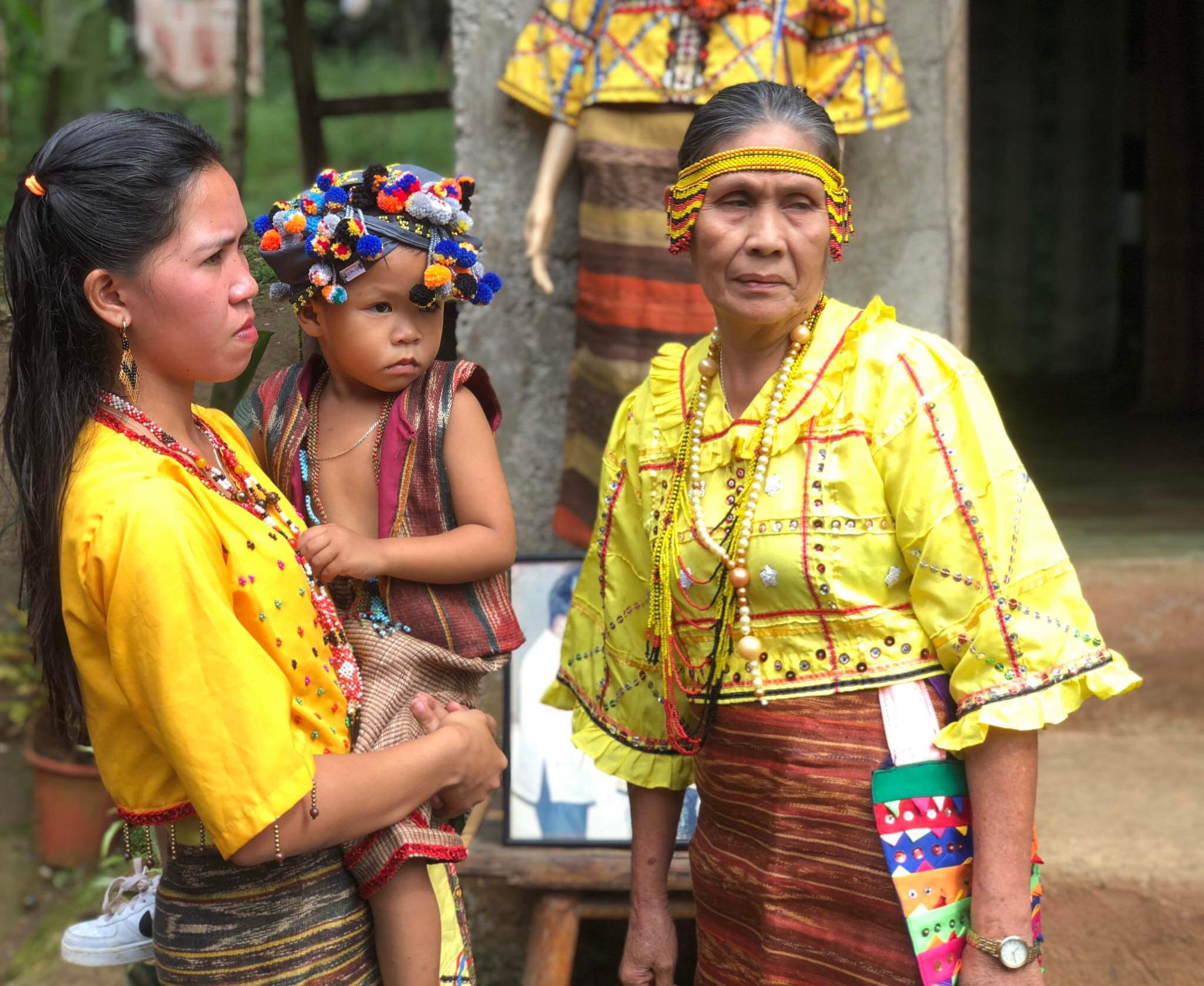 SALINTA MONON: Awarded Bagobo Weaver Who Saved The Inabal Weaving Heritage – The Kapampangan ...