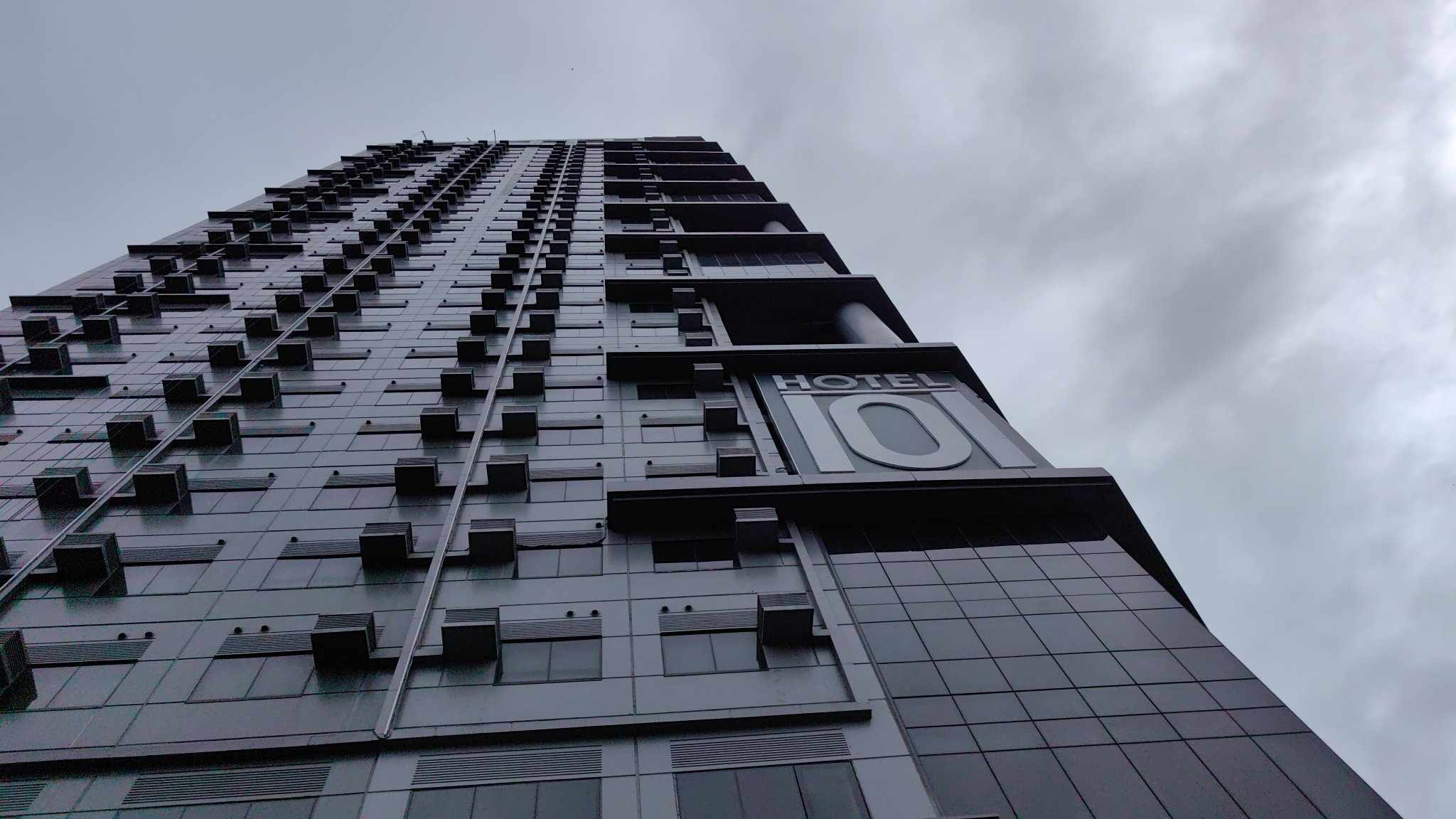 Hotel 101: Your Smart Stay in BGC - The Kapampangan Traveller