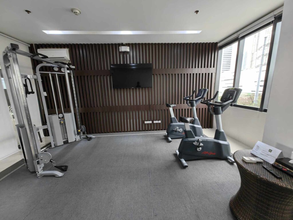 Hotel 101: Your Smart Stay in BGC - The Kapampangan Traveller